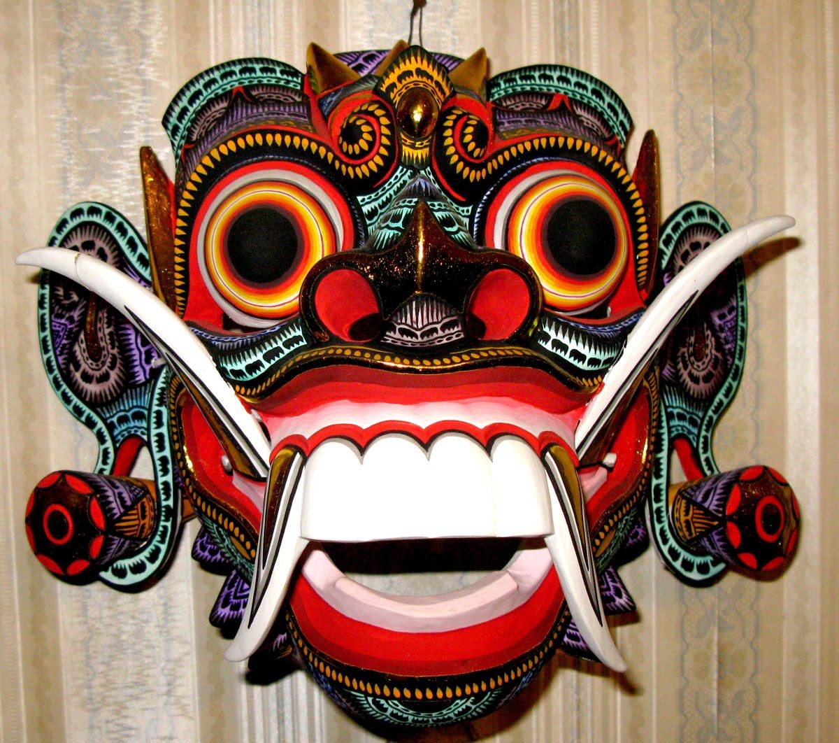 Mythological Dragons - a non-existent animal that is shared by the ...